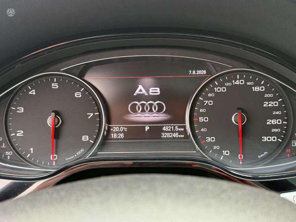 Black Audi A8 2011 in Radviliskis, with an engine capacity of 4.16 L and mileage of 328 thousand km for 9600 €, photo 5 on AUTOMOTO.COM.LV