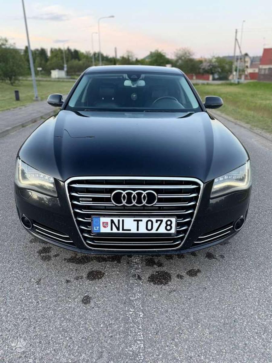 Black Audi A8 2011 in Vilnius, with an engine capacity of 4.13 L and mileage of 380 thousand km for 8200 €, photo 6 on AUTOMOTO.COM.LV