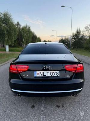 Black Audi A8 2011 in Vilnius, with an engine capacity of 4.13 L and mileage of 380 thousand km for 8200 €, photo 7 on AUTOMOTO.COM.LV