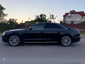 Black Audi A8 2011 in Vilnius, with an engine capacity of 4.13 L and mileage of 380 thousand km for 8200 €, photo 9 on AUTOMOTO.COM.LV