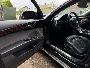 Black Audi A8 2011 in Vilnius, with an engine capacity of 4.13 L and mileage of 380 thousand km for 8200 €, photo 15 on AUTOMOTO.COM.LV