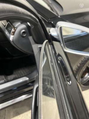 Melns Audi A8 2011 Klaipėda, ar dzinēja tilpumu 6.30 L un nobraukumu 137 tūkst. km par 9999 €, foto 26 vietnē AUTOMOTO.COM.LV