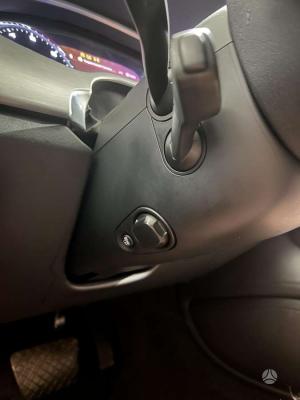 Melns Audi A8 2011 Klaipėda, ar dzinēja tilpumu 6.30 L un nobraukumu 137 tūkst. km par 9999 €, foto 35 vietnē AUTOMOTO.COM.LV