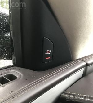 Black Audi A8 2011 in Riga, with an engine capacity of 3.00 L and mileage of 340 thousand km for 12500 €, photo 18 on AUTOMOTO.COM.LV