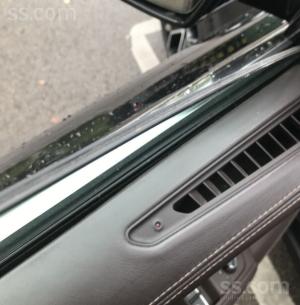 Black Audi A8 2011 in Riga, with an engine capacity of 3.00 L and mileage of 340 thousand km for 12500 €, photo 19 on AUTOMOTO.COM.LV
