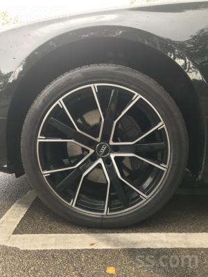 Black Audi A8 2011 in Riga, with an engine capacity of 3.00 L and mileage of 340 thousand km for 12500 €, photo 23 on AUTOMOTO.COM.LV