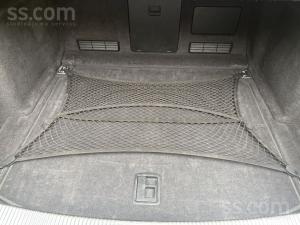 Black Audi A8 2011 in Riga, with an engine capacity of 3.00 L and mileage of 340 thousand km for 12500 €, photo 24 on AUTOMOTO.COM.LV