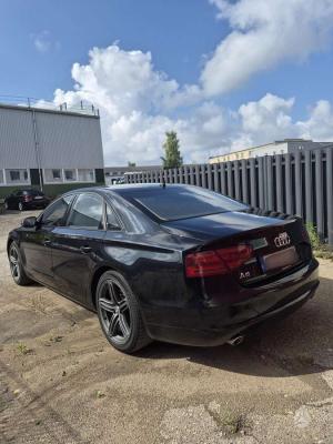 Black Audi A8 2011 in Siauliai, with an engine capacity of 2.97 L and mileage of 391 thousand km for 10500 €, photo 7 on AUTOMOTO.COM.LV