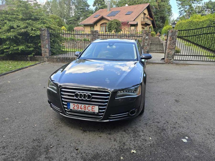 Black Audi A8 2012 in Vilnius, with an engine capacity of 4.20 L and mileage of 61 thousand km for 14500 €, photo 4 on AUTOMOTO.COM.LV