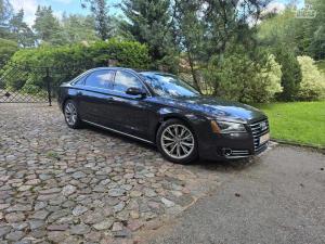 Black Audi A8 2012 in Vilnius, with an engine capacity of 4.20 L and mileage of 61 thousand km for 14500 €, photo 6 on AUTOMOTO.COM.LV