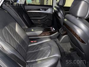 Melns Audi A8 2012 Rīga, ar dzinēja tilpumu 3.00 L un nobraukumu 355 tūkst. km par 13500 €, foto 5 vietnē AUTOMOTO.COM.LV