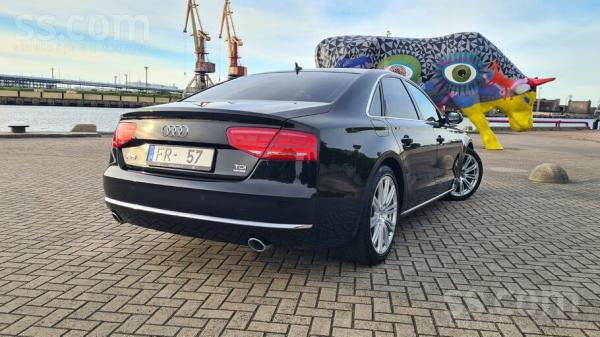 Melns Audi A8 2012 Ventspils, ar dzinēja tilpumu 3.00 L un nobraukumu 270 tūkst. km par 15999 €, foto 3 vietnē AUTOMOTO.COM.LV
