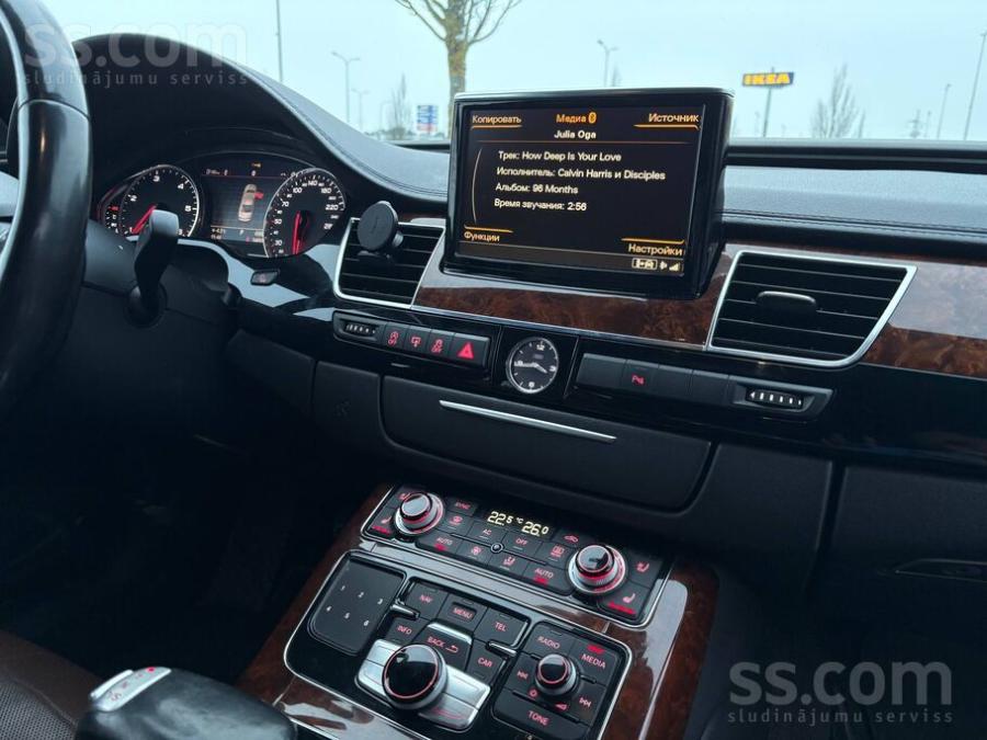 Black Audi A8 2012 in Riga, with an engine capacity of 3.00 L and mileage of 348 thousand km for 13900 €, photo 9 on AUTOMOTO.COM.LV