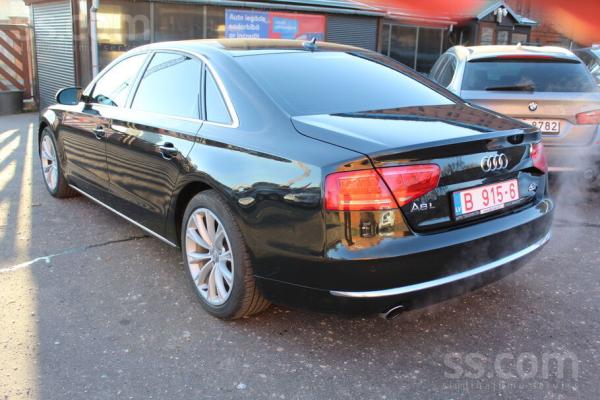 Black Audi A8 2012 in Liepaja, with an engine capacity of 4.20 L and mileage of 174 thousand km for 10899 €, photo 3 on AUTOMOTO.COM.LV