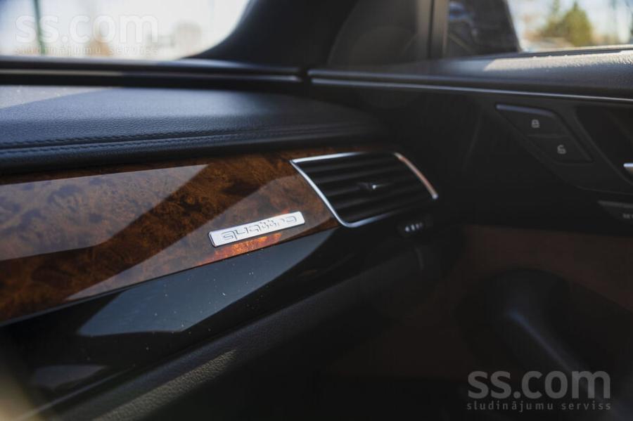 Melns Audi A8 2012 Rīga, ar dzinēja tilpumu 3.00 L un nobraukumu 348 tūkst. km par 15990 €, foto 22 vietnē AUTOMOTO.COM.LV