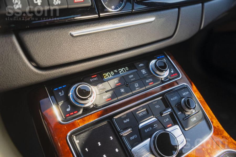 Melns Audi A8 2012 Rīga, ar dzinēja tilpumu 3.00 L un nobraukumu 348 tūkst. km par 15990 €, foto 28 vietnē AUTOMOTO.COM.LV