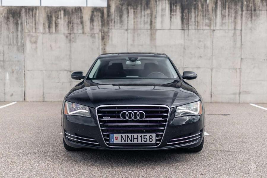 Black Audi A8 2012 in Vilnius, with an engine capacity of 4.16 L and mileage of 217 thousand km for 11500 €, photo 1 on AUTOMOTO.COM.LV
