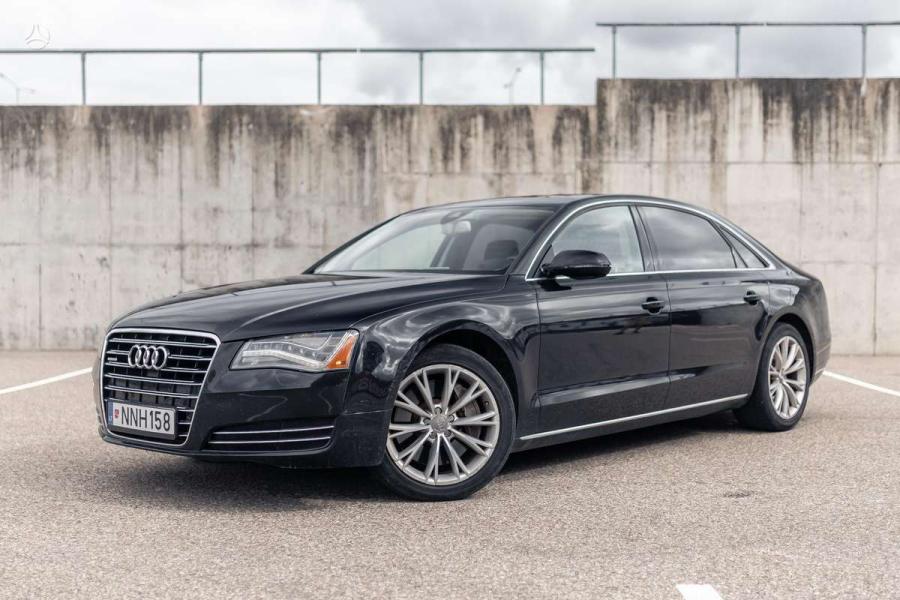 Black Audi A8 2012 in Vilnius, with an engine capacity of 4.16 L and mileage of 217 thousand km for 11500 €, photo 3 on AUTOMOTO.COM.LV