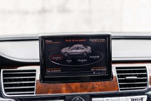 Black Audi A8 2012 in Vilnius, with an engine capacity of 4.16 L and mileage of 217 thousand km for 11500 €, photo 22 on AUTOMOTO.COM.LV