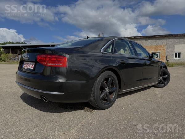 Black Audi A8 2012 in Tukums, with an engine capacity of 3.00 L and mileage of 269 thousand km for 8600 €, photo 6 on AUTOMOTO.COM.LV