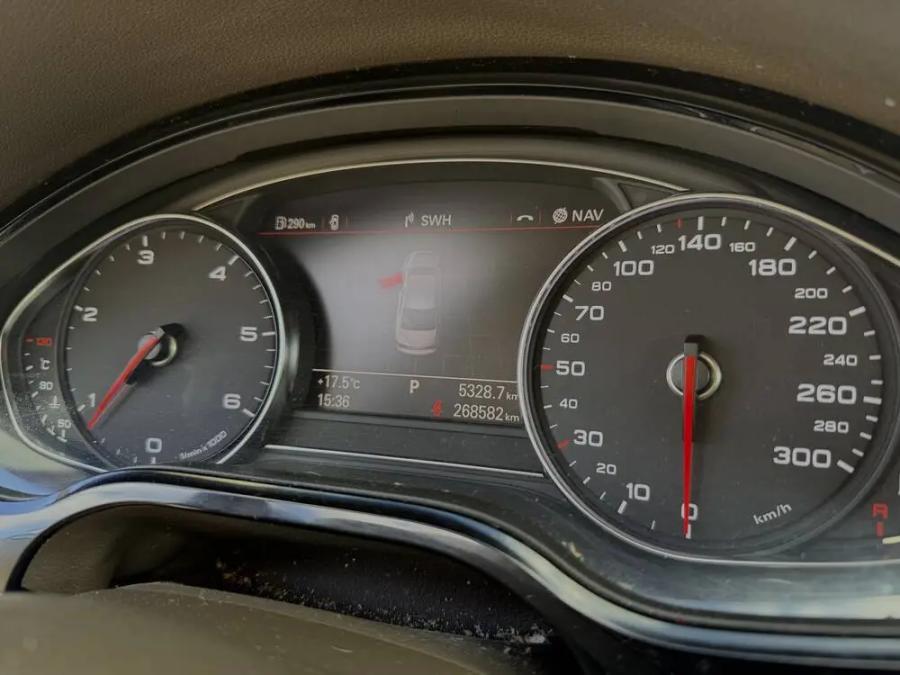 Melns Audi A8 2012 Tukums, ar dzinēja tilpumu 3.00 L un nobraukumu 269 tūkst. km par 8600 €, foto 22 vietnē AUTOMOTO.COM.LV