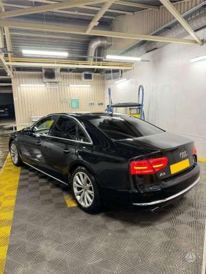 Melns Audi A8 2012 Šauļi, ar dzinēja tilpumu 2.97 L un nobraukumu 169 tūkst. km par 5700 €, foto 4 vietnē AUTOMOTO.COM.LV