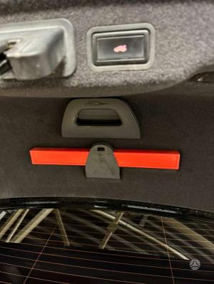 Melns Audi A8 2012 Šauļi, ar dzinēja tilpumu 2.97 L un nobraukumu 169 tūkst. km par 5700 €, foto 14 vietnē AUTOMOTO.COM.LV