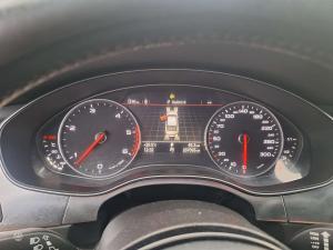 Black Audi A8 2012 in Vilnius, with an engine capacity of 2.97 L and mileage of 287 thousand km for 10900 €, photo 12 on AUTOMOTO.COM.LV