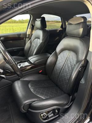 Black Audi A8 2012 in Ventspils, with an engine capacity of 3.00 L and mileage of 272 thousand km for 15500 €, photo 11 on AUTOMOTO.COM.LV