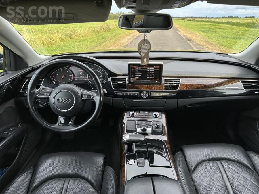 Black Audi A8 2012 in Ventspils, with an engine capacity of 3.00 L and mileage of 272 thousand km for 15500 €, photo 14 on AUTOMOTO.COM.LV