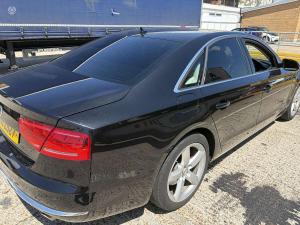 Melns Audi A8 2012 Raseiniai, ar dzinēja tilpumu 2.97 L un nobraukumu 250 tūkst. km par 5400 €, foto 5 vietnē AUTOMOTO.COM.LV