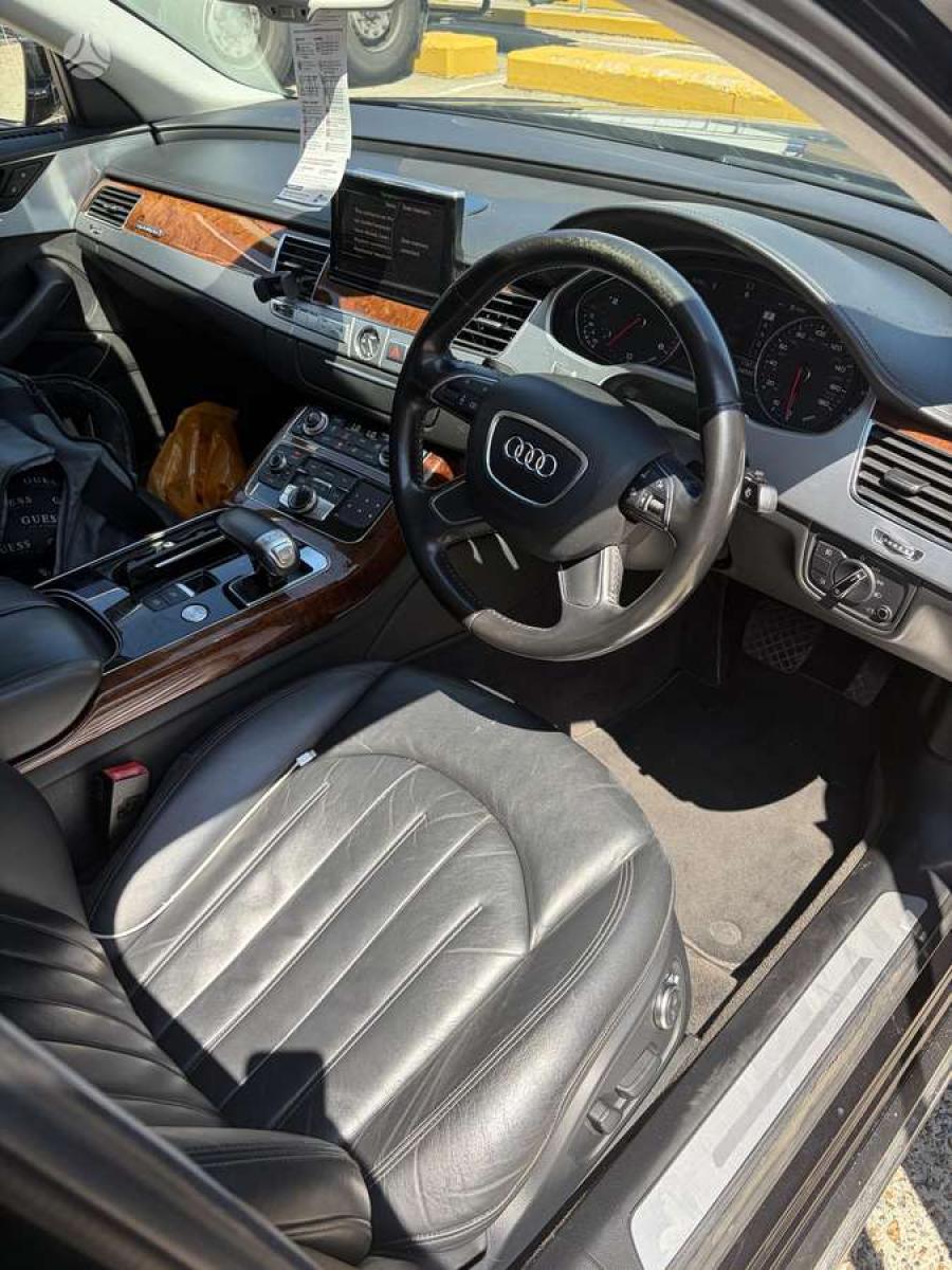 Melns Audi A8 2012 Raseiniai, ar dzinēja tilpumu 2.97 L un nobraukumu 250 tūkst. km par 5400 €, foto 8 vietnē AUTOMOTO.COM.LV