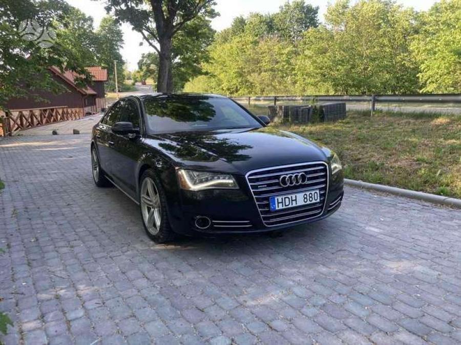 Black Audi A8 2012 in Klaipeda, with an engine capacity of 4.16 L and mileage of 235 thousand km for 9900 €, photo 3 on AUTOMOTO.COM.LV