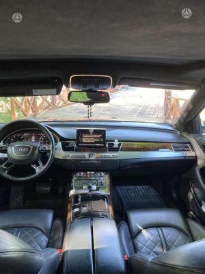Black Audi A8 2012 in Klaipeda, with an engine capacity of 4.16 L and mileage of 235 thousand km for 9900 €, photo 9 on AUTOMOTO.COM.LV