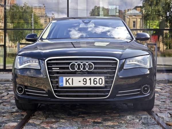 Black Audi A8 2012 in Riga, with an engine capacity of 3.00 L and mileage of 350 thousand km for 14900 €, photo 8 on AUTOMOTO.COM.LV