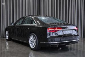 Melns Audi A8 2013 Marijampole, ar dzinēja tilpumu 2.97 L un nobraukumu 289 tūkst. km par 14950 €, foto 8 vietnē AUTOMOTO.COM.LV