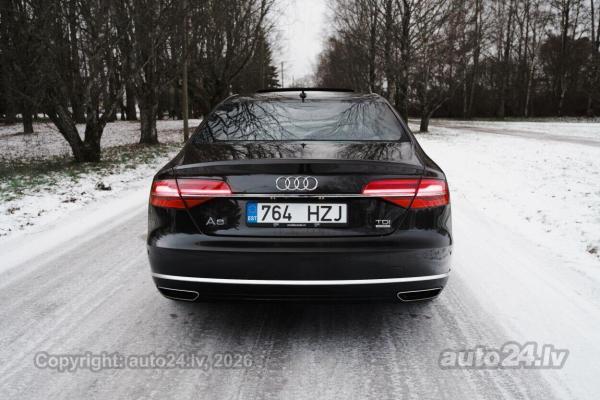 Black Audi A8 2013 in Tartu, with an engine capacity of 3.00 L and mileage of 290 thousand km for 18590 €, photo 5 on AUTOMOTO.COM.LV
