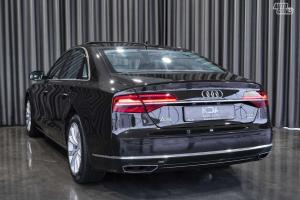 Black Audi A8 2013 in Marijampole, with an engine capacity of 3.00 L and mileage of 289 thousand km for 14950 €, photo 9 on AUTOMOTO.COM.LV