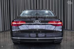Black Audi A8 2013 in Marijampole, with an engine capacity of 3.00 L and mileage of 289 thousand km for 14950 €, photo 10 on AUTOMOTO.COM.LV