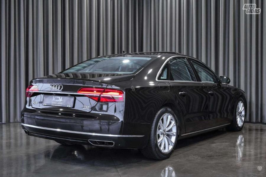 Black Audi A8 2013 in Marijampole, with an engine capacity of 3.00 L and mileage of 289 thousand km for 14950 €, photo 12 on AUTOMOTO.COM.LV