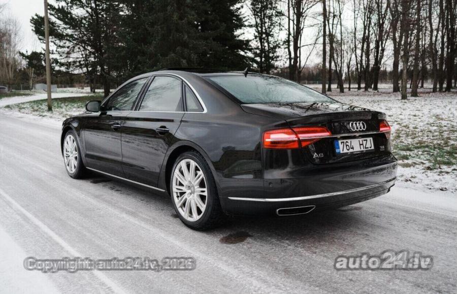 Melns Audi A8 2013 Tartu, ar dzinēja tilpumu 3.00 L un nobraukumu 290 tūkst. km par 16999 €, foto 4 vietnē AUTOMOTO.COM.LV