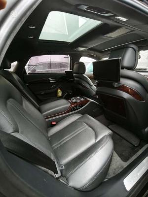 Black Audi A8 2013 in Kaunas, with an engine capacity of 6.30 L and mileage of 270 thousand km for 10500 €, photo 5 on AUTOMOTO.COM.LV