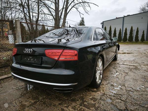 Melns Audi A8 2013 Kauņa, ar dzinēja tilpumu 6.30 L un nobraukumu 270 tūkst. km par 10500 €, foto 9 vietnē AUTOMOTO.COM.LV