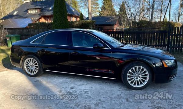 Black Audi A8 2013 in Tallinn, with an engine capacity of 4.00 L and mileage of 166 thousand km for 15000 €, photo 3 on AUTOMOTO.COM.LV