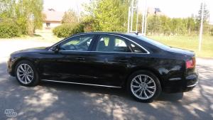 Black Audi A8 2013 in Taurage, with an engine capacity of 3.00 L and mileage of 271 thousand km for 11900 €, photo 7 on AUTOMOTO.COM.LV