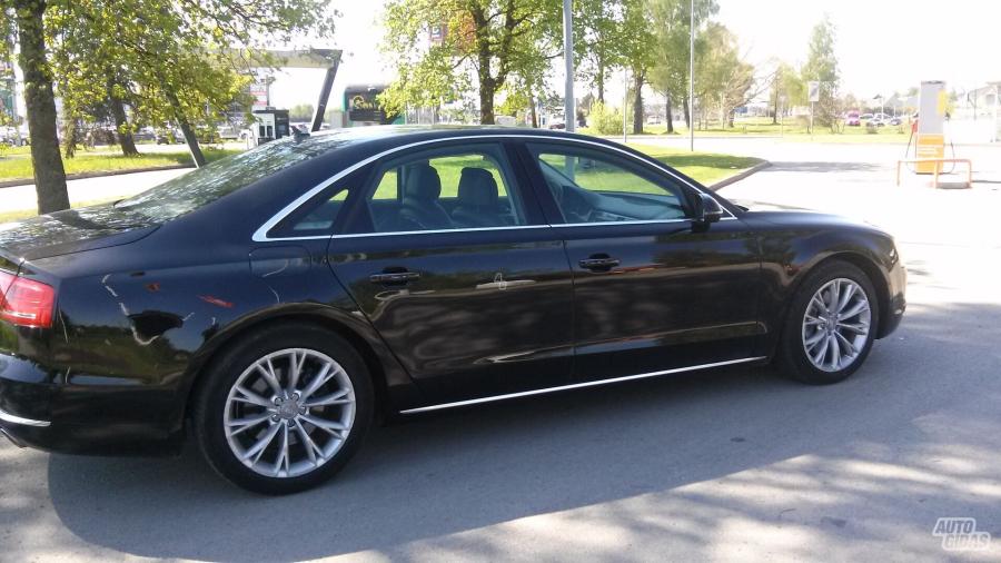 Black Audi A8 2013 in Taurage, with an engine capacity of 3.00 L and mileage of 271 thousand km for 11900 €, photo 13 on AUTOMOTO.COM.LV