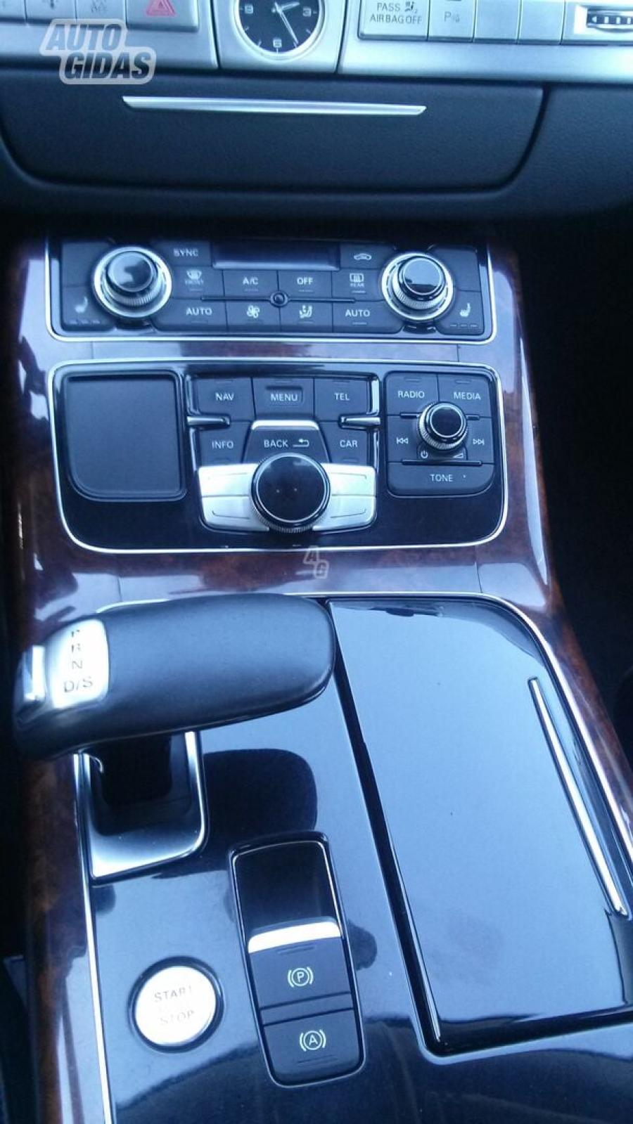 Black Audi A8 2013 in Taurage, with an engine capacity of 3.00 L and mileage of 271 thousand km for 11900 €, photo 22 on AUTOMOTO.COM.LV