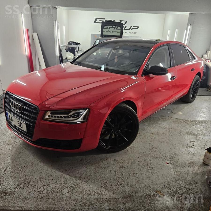 Black Audi A8 2013 in Riga, with an engine capacity of 3.00 L and mileage of 281 thousand km for 18000 €, photo 1 on AUTOMOTO.COM.LV