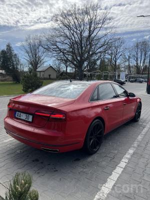 Black Audi A8 2013 in Riga, with an engine capacity of 3.00 L and mileage of 281 thousand km for 18000 €, photo 4 on AUTOMOTO.COM.LV