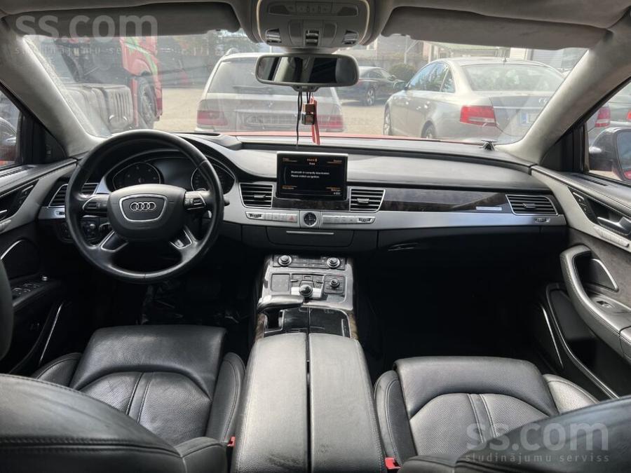 Black Audi A8 2013 in Riga, with an engine capacity of 3.00 L and mileage of 281 thousand km for 18000 €, photo 8 on AUTOMOTO.COM.LV